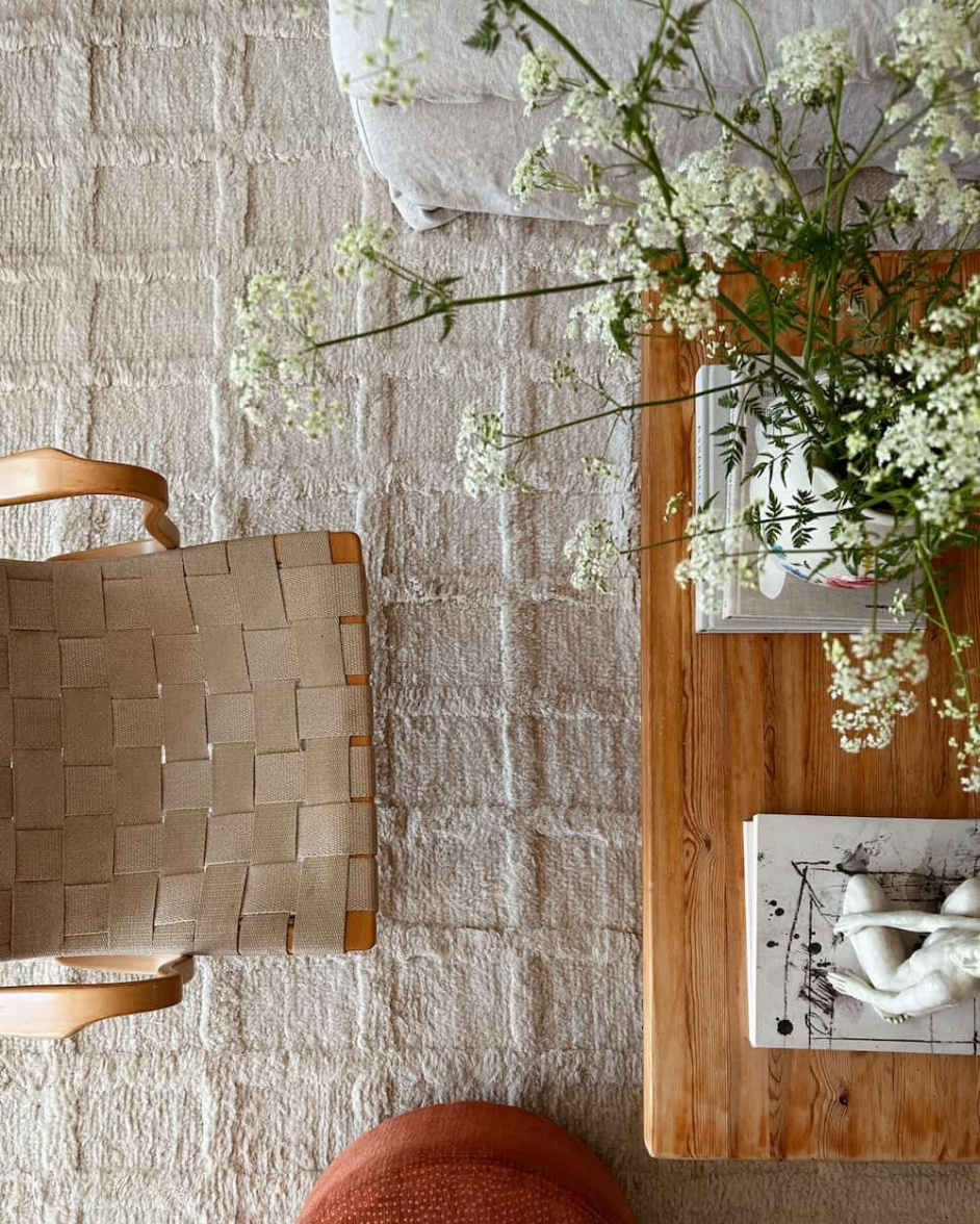 Shop Badal - A stylish white wool rug | Chhatwal & Jonsson